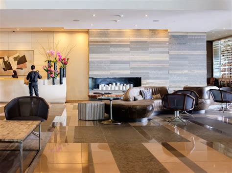 I Stayed At A 5 Star Four Seasons In Seattle My 1 000 A Night Room
