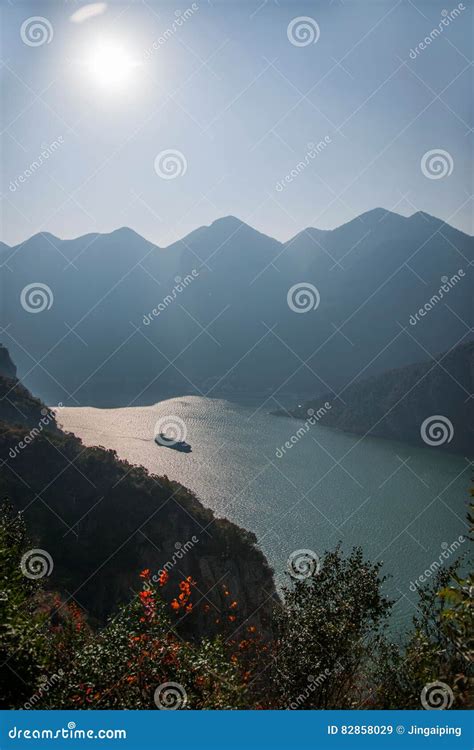 Three Gorges Of The Yangtze River Valley Gorge Stock Image Image Of