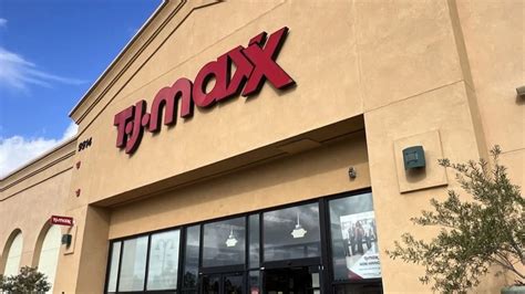 Tj Maxx Y Ulta Beauty Fortalecen Economía En La Mesa