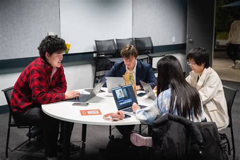 Hackathon 2025 Humanitarian Innovation Awards