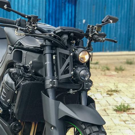 Motorcycle Dual Stacked Projector Headlight Streetfighter Naked Bike