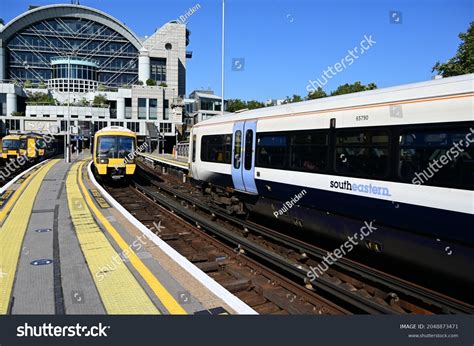 Southeastern Trains 406 รายการ ภาพ ภาพสต็อกและเวกเตอร์ Shutterstock