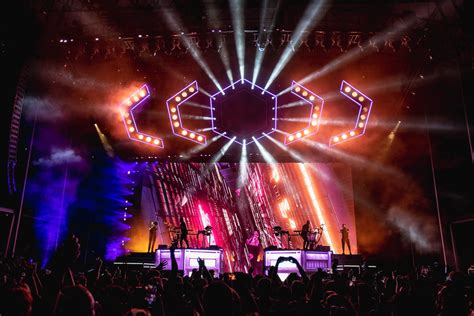 Odesza Played 2 Nights At Forest Hills Stadium W Sylvan Esso San Holo And More Night 2 Pics Video