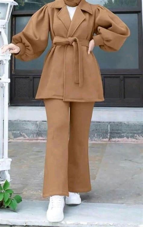 Pin By Soso On لبس شتاء Quick Outfits Outfits Blouse Casual Fashion