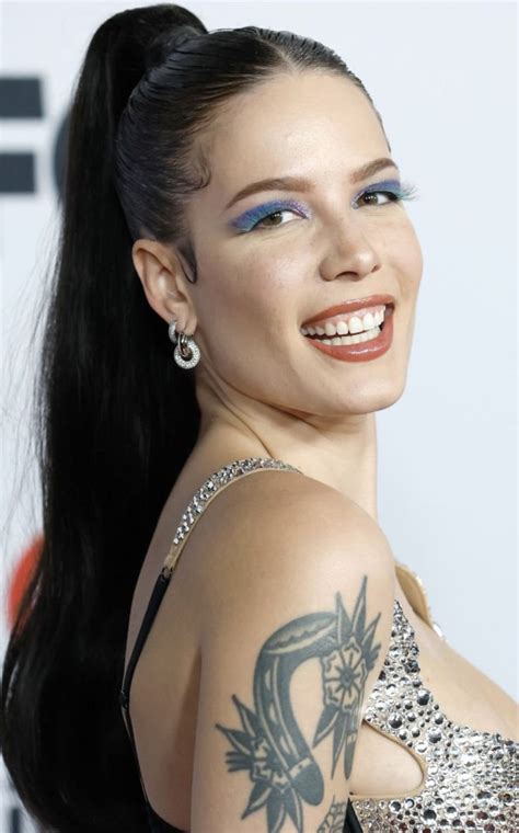 Pin By Katie🤍 On Halsey Halsey Halsey Singer Music Awards
