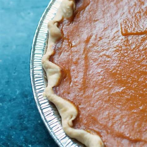 10 Minute Mix • Easy Pumpkin Pie Recipe With Canned Pumpkin Mix
