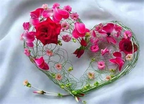 Amore Зүрх сэтгэл үнэ цэнэтэй Зөв хүнд зориулах нь үнэлж баршгүй Буруу хүнд өгөх нь сохор