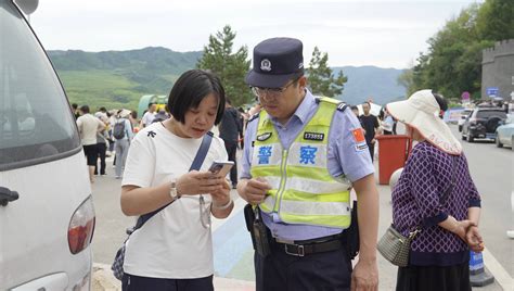 日光山警务室以“警”护“景” 全力为游客安全保驾护航图们服务景区