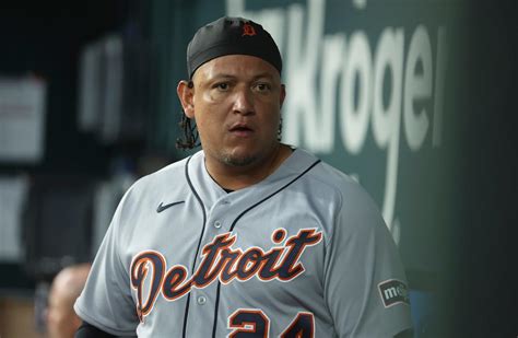 Detroit Tigers Miguel Cabrera Handed Weak Ejection After Arguing Check Swing Yahoo Sports