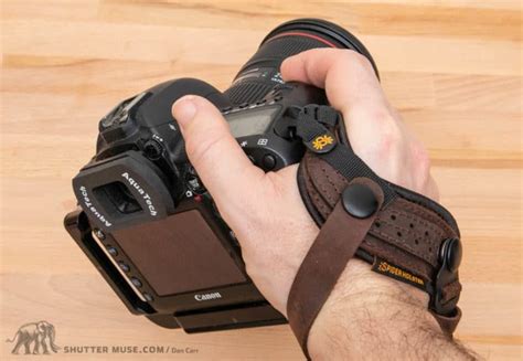 Best Camera Strap In 2022 20 Camera Straps Reviewed And Compared Artofit