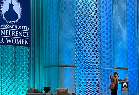 Ukg Mawomen Laura Cormier