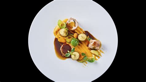 13 Plating Tricks To Add Personality To Your Meals