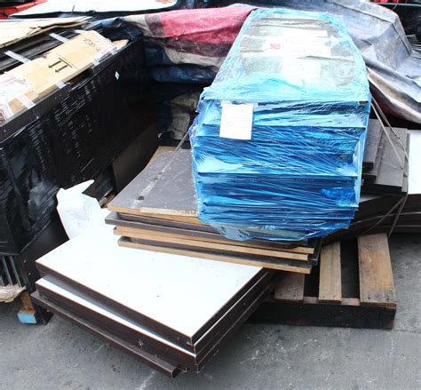 Office Partition Table Top And Glass Partition Screen Divider 1