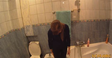 Swingeing Gal Elena Adores Tool Insertion Eporner