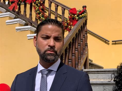 Croes Ta Asumí Ku Gobièrnu Lo Priorisá Digitalisashon Di Enseñansa