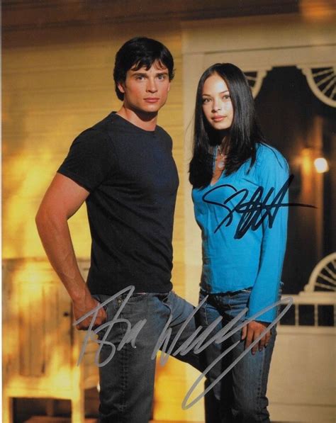 Signed 8x10 By Tom Welling And Kristin Kreuk From Tvs Smallville Series