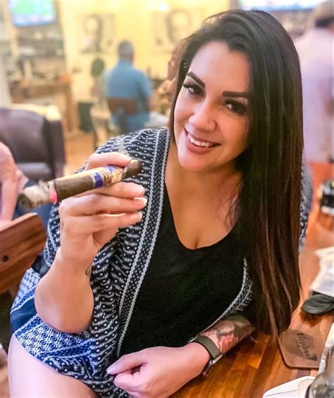 Pin By Rene Garcia On Women And Cigars In 2025 Women Smoking Cigars