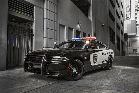 罪犯逃不掉！看美国最快的10款警车 新浪汽车