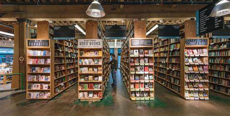 Portlands Beloved Powells Bookstore Turns 50 Via