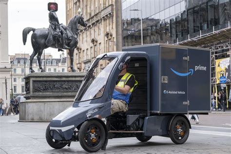 Amazon Rolls Out New Fleet Of Electric Cargo Bikes In Glasgow As It