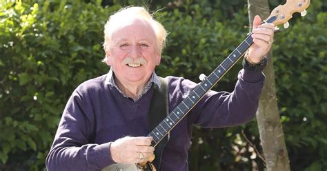 Wolfe Tones Singer Backs Ooh Ah Up The Ra Singing At Olympic Homecoming And Wants Kylie Duet