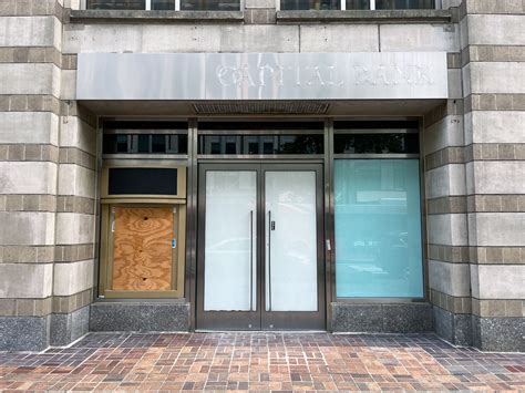 The Ground Floor Window Into Whats Ailing Downtowns The New York Times