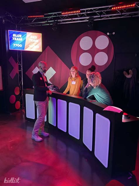 Step Into The Great Big Game Show At Oakbrook Center