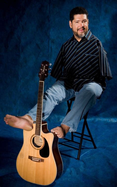 Tony Melendez 2