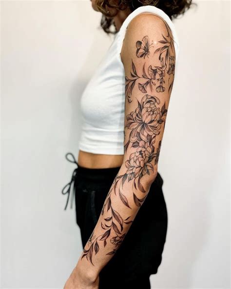 Dung Ngo On Instagram Willow Branches And Flowers For Alexis Floraltattoo