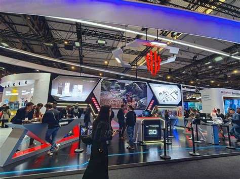 游戏本也有裸眼3d了！红魔的黑科技新品在mwc 杀疯了”