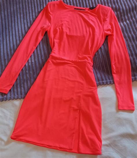 Сукня жіноча з розрізом — ціна 60 грн у каталозі Короткі сукні Купити жіночі речі за доступною