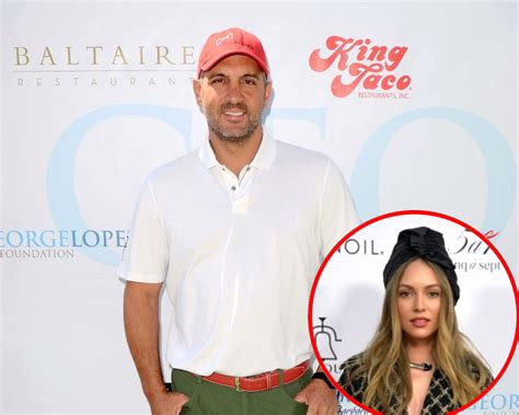 Pics Mauricio Umansky Enjoys Pda Filled Trip With Gf Nikita