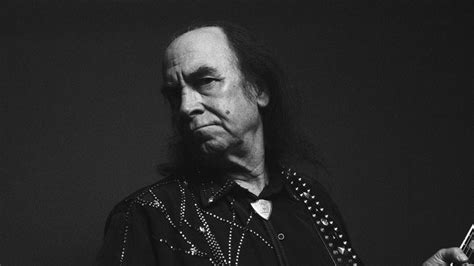 Erkin Koray Mesafeler Şarkı Sözleri Söz Arşivi