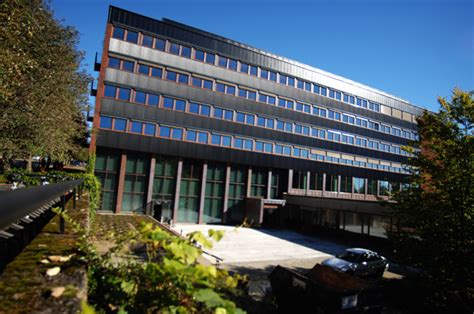 Ifikk Har 10 For Mange Tilsette Uniforum