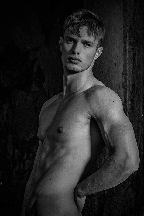 Hoyt Kogan A Greek God3 Photo 32