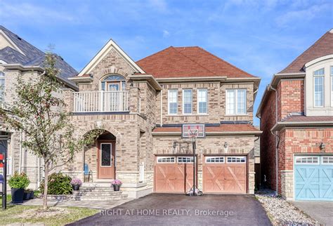 19 Tampsett Avenue Ajax Zoloca