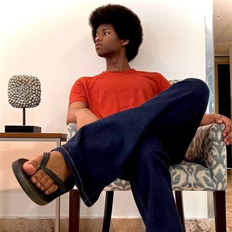 Donovan Smith Donovantyeesmith • Threads Say More