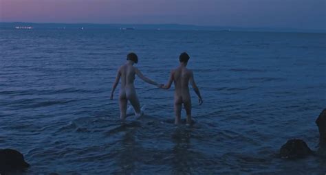 Nude Video Celebs Lara Vouk Nude Indigo 2015