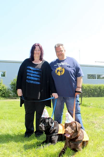 ФОНДАЦИЯ ОЧИ НА ЧЕТИРИ ЛАПИ