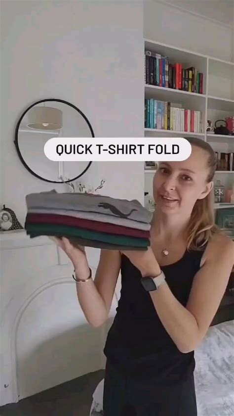 Quick T Shirt Fold Packing Hacks Clothes Diy Clothes Life Hacks How