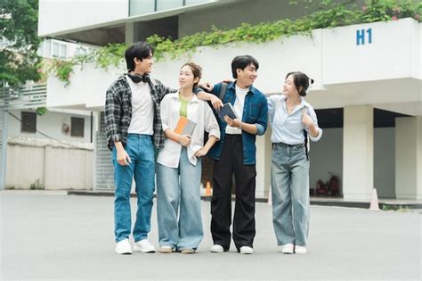 Premium Photo Portrait Image Of A Group Of Asian Students At Universityxa