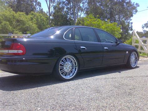 Holden Statesman WH: Photos, Reviews, News, Specs, Buy car