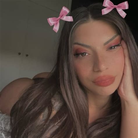 🌹ℳιɾιαm σΙινεɾαs™🌹 Mymi • Threads Say More