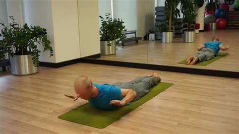 5 простых упражнений йоги для спины Youtube