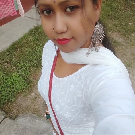 Sandhya Rana Cute Sonai Threads Say More