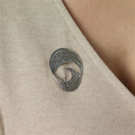 Brosa Argint Cu Marcasite Emag Ro