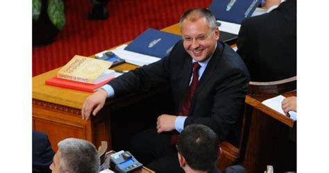 Коалиция за България иска да премахне забраната агенти от ДС да заемат шефски постове в парламента