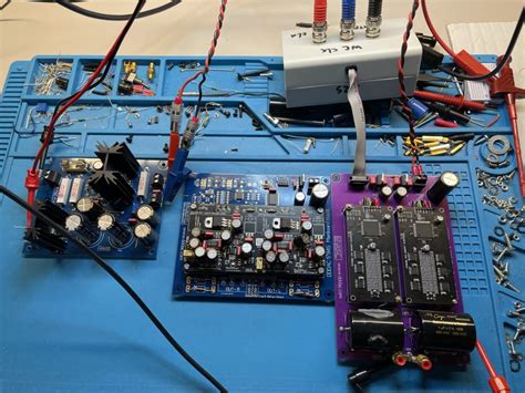 Experiments With A Discrete R2r Ladder Dac Xy2 Dddac