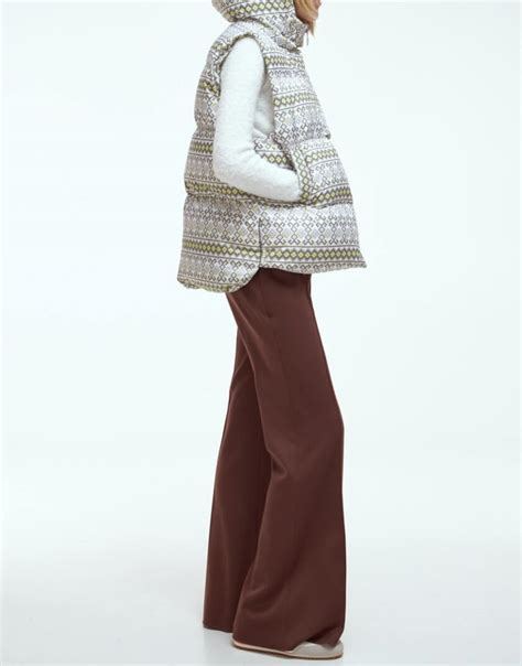 Пуховий жилет Poltavka світлий — Kapsula Без подібних