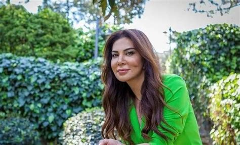 Ebru Yaşar Cumhuriyeti 10 Yıl Marşıyla Kutladı Magazin Haberleri